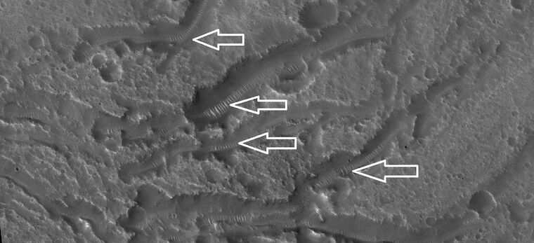 Transverse Aeolian ridges (TARs) - Marspedia